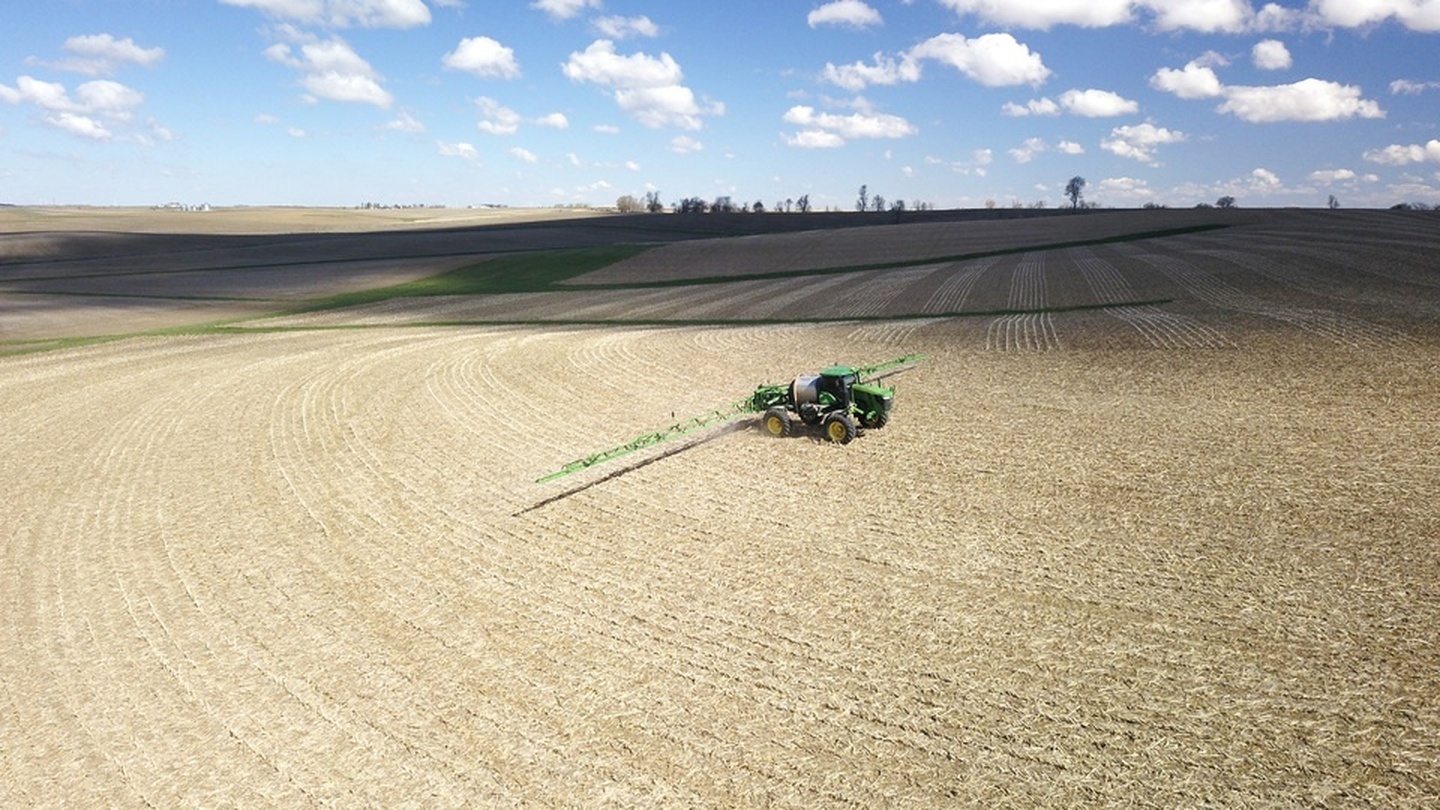 Testament: A New Chapter in Corn and Soybean Weed Control - Helena Agri ...